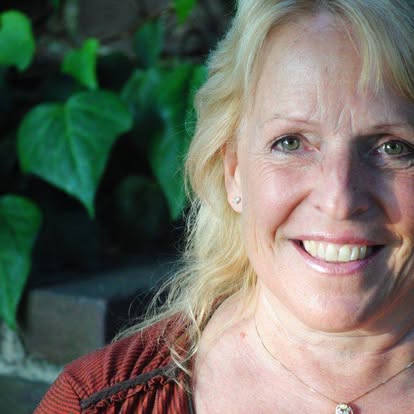 Very Necessary: An Interview with Ellen Hopkins | Kite Tales